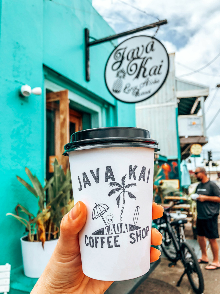 Hawaiian Food: 6 Best Places To Eat Like a Local in Kauai