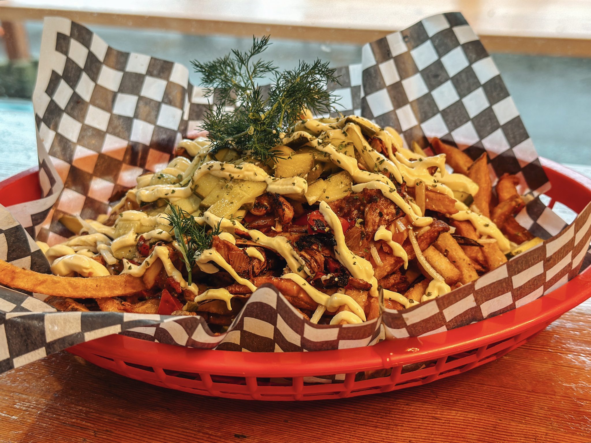 Canadian Classics: What Is Poutine And How To Find a Good One