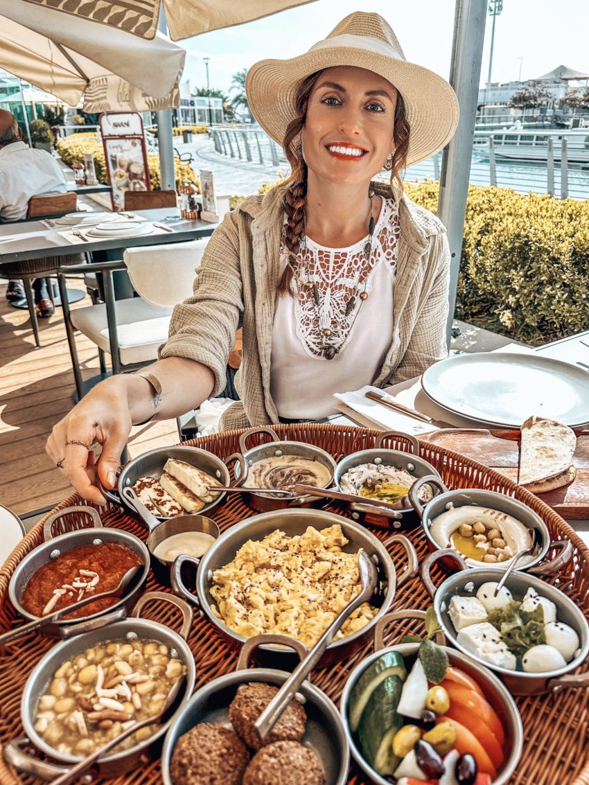 Emirati Breakfast Breakdown (+ Where To Eat The Best Breakfast in The UAE)
